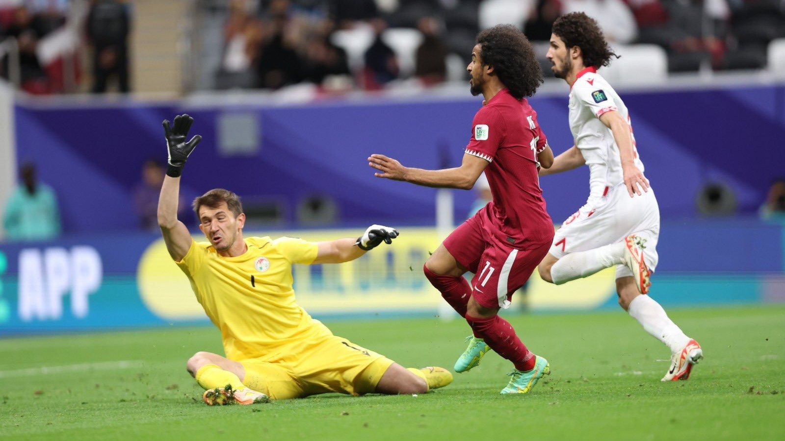 قطر أول المتأهلين لدور الـ 16 من كأس آسيا